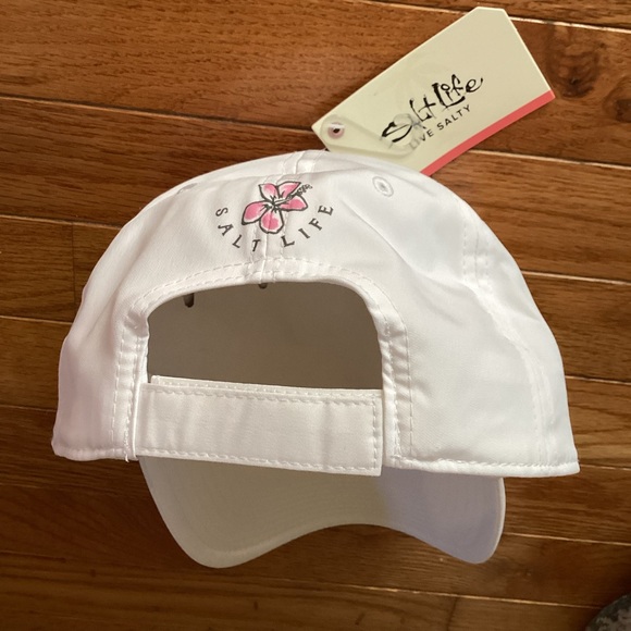 Salt Life | Accessories | Nwt Salt Life Hat Lightweight Breathable ...